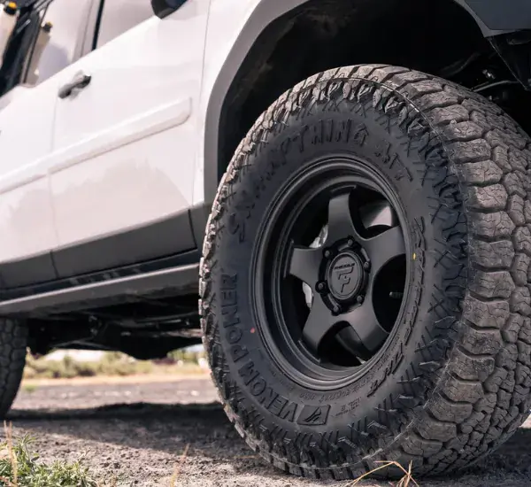 Venom Power Van-Co All Season II 225/70R15C E/10PLY BSW