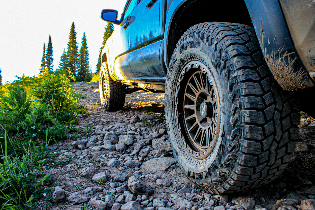Falken BI830 295/75R22.5 H/16PLY Tires